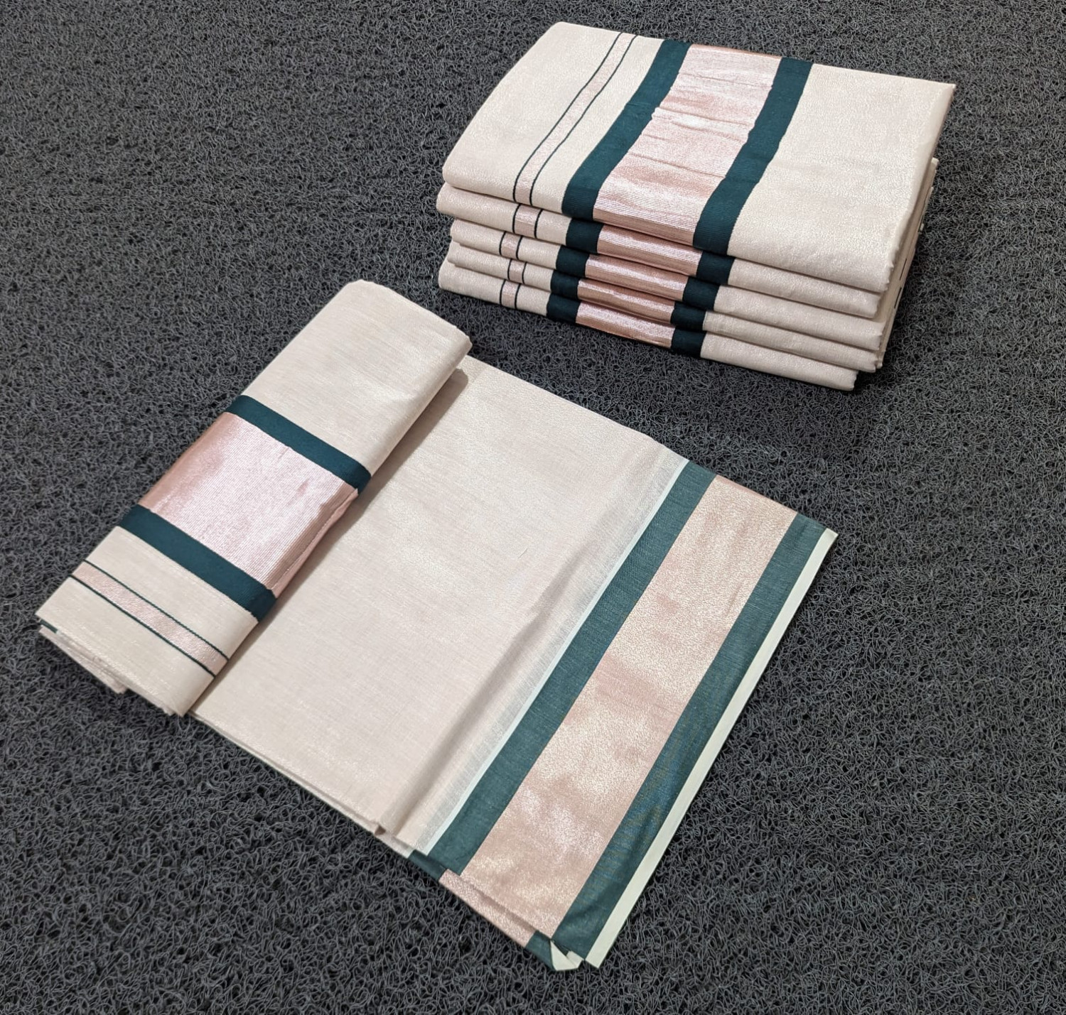 Sai Ram Textiles Kerala Kuthampully Premium Quality Rose Gold Colour ...