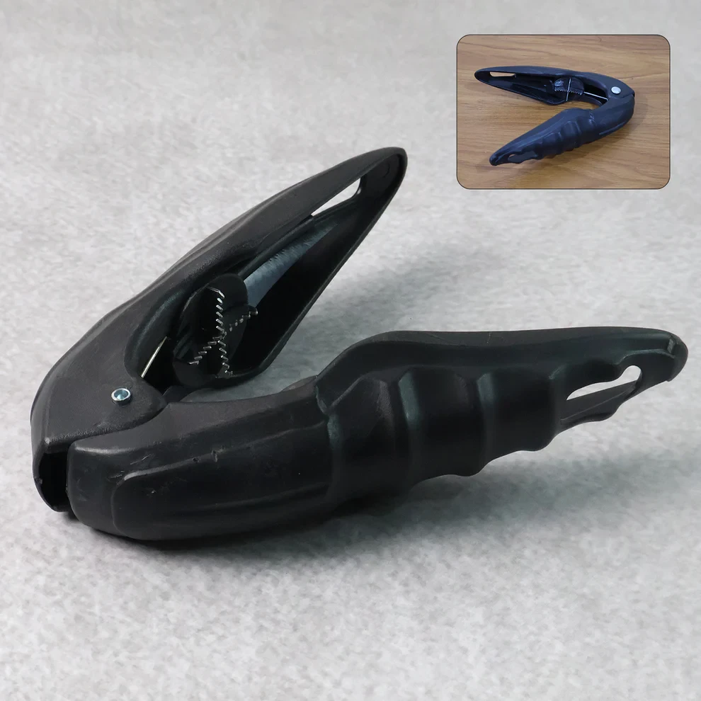 Multipurpose Walnuts and Seafood Cracker Tool - (1 Pc)